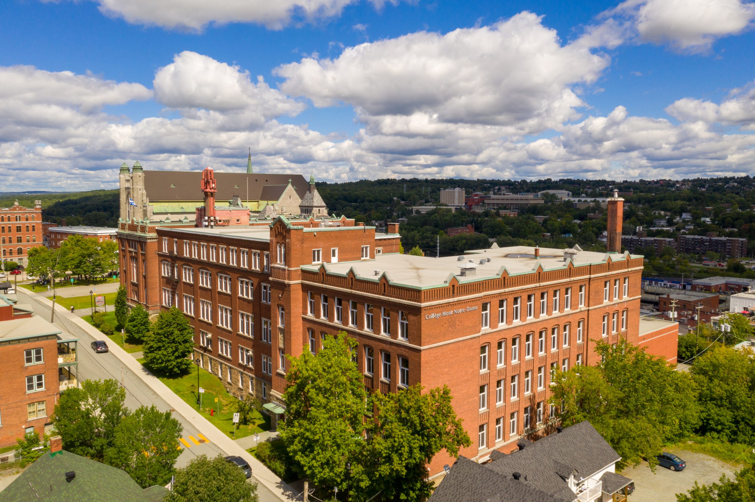 Tour du Mont 2020... entièrement virtuel - Collège Mont Notre-Dame